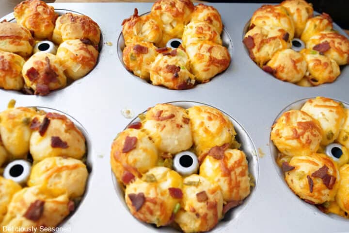 Jalapeno Popper Pull Apart Bread (Mini Bundt Pan Recipe)