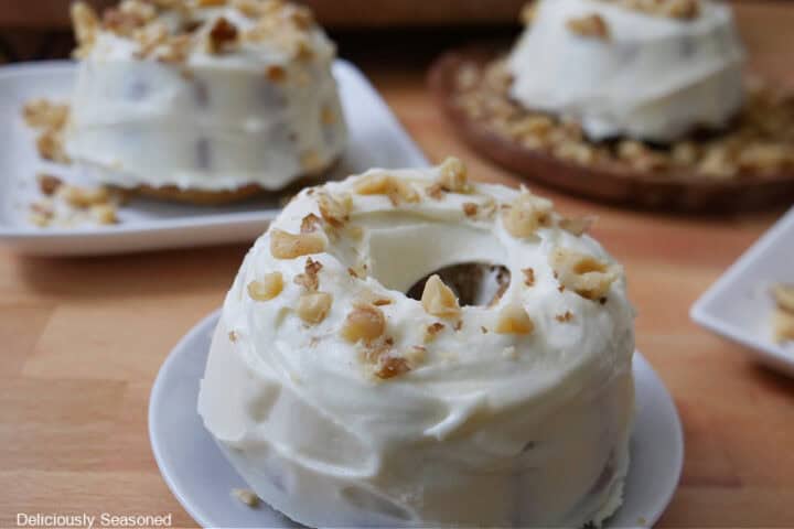 Mini Banana Bundt Cakes - Deliciously Seasoned