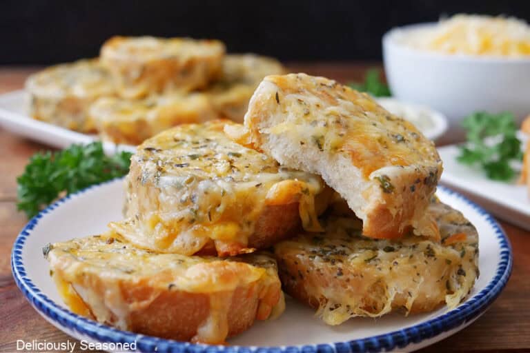 Garlic Cheese Toast - Deliciously Seasoned