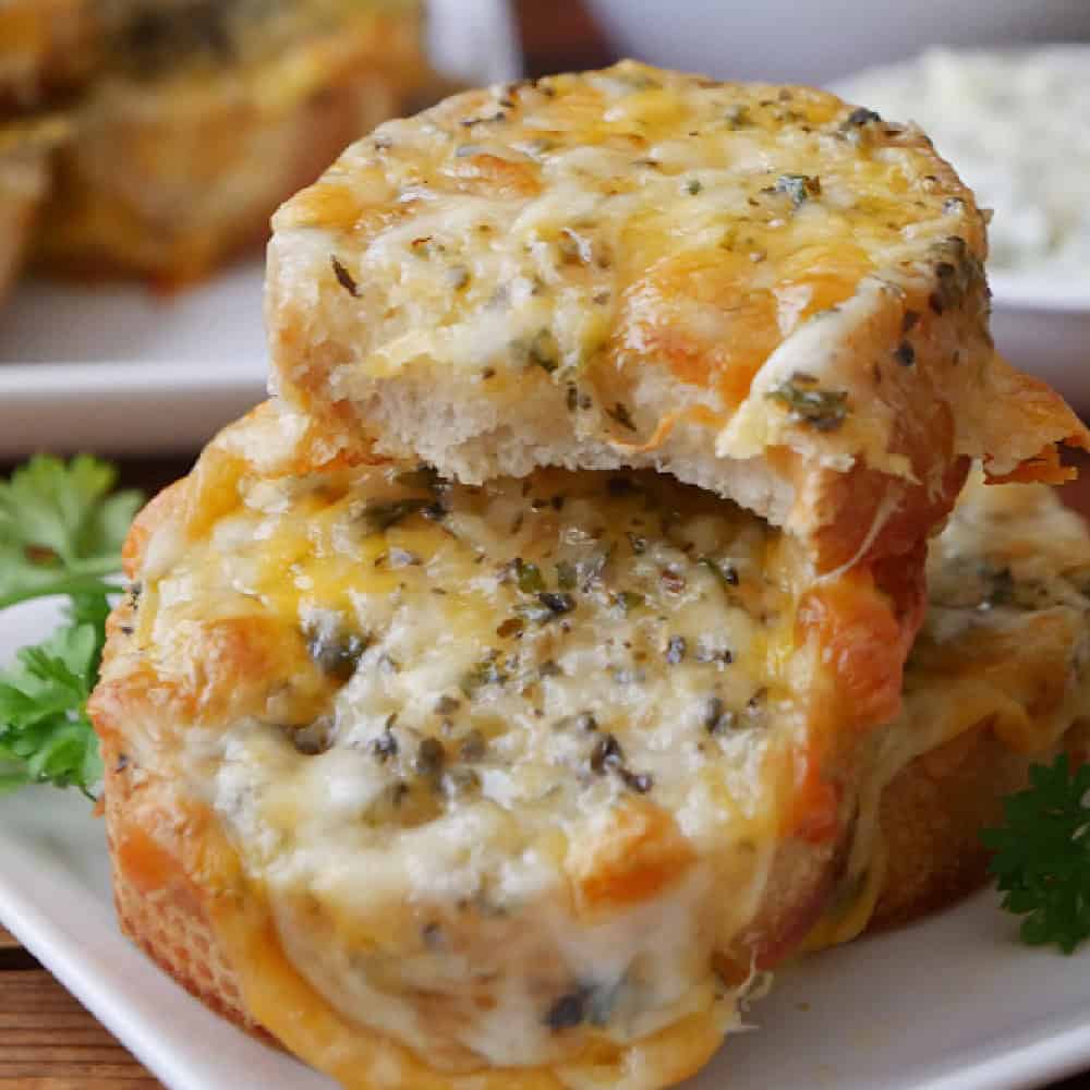 Garlic Cheese Toast - Deliciously Seasoned