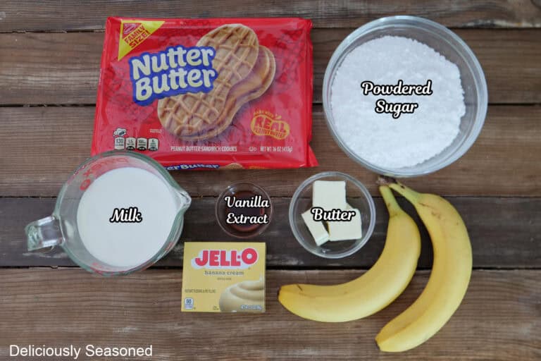 Banana Pudding Dessert with Peanut Butter Cookie Crust - Deliciously ...